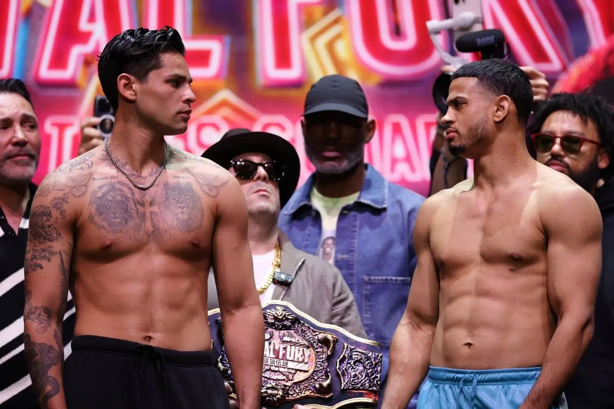 🍿⌛ TIMES SQUARE FIGHT NIGHT! 🗽 | Boxing Scribe | RingMagazine.com